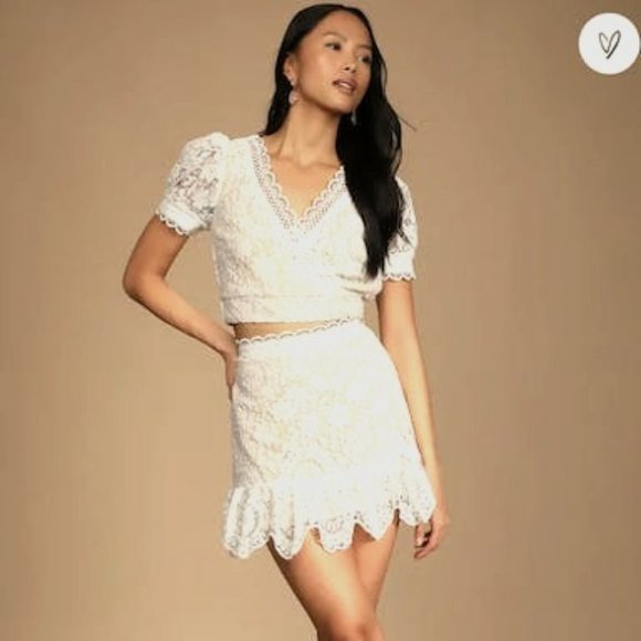 Lulus | Tops | Lulus Always With Grace White Lace Surplice Puff Sleeve ...